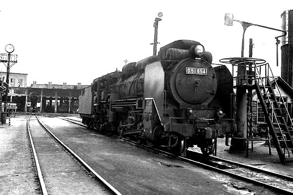 D51型蒸気機関車